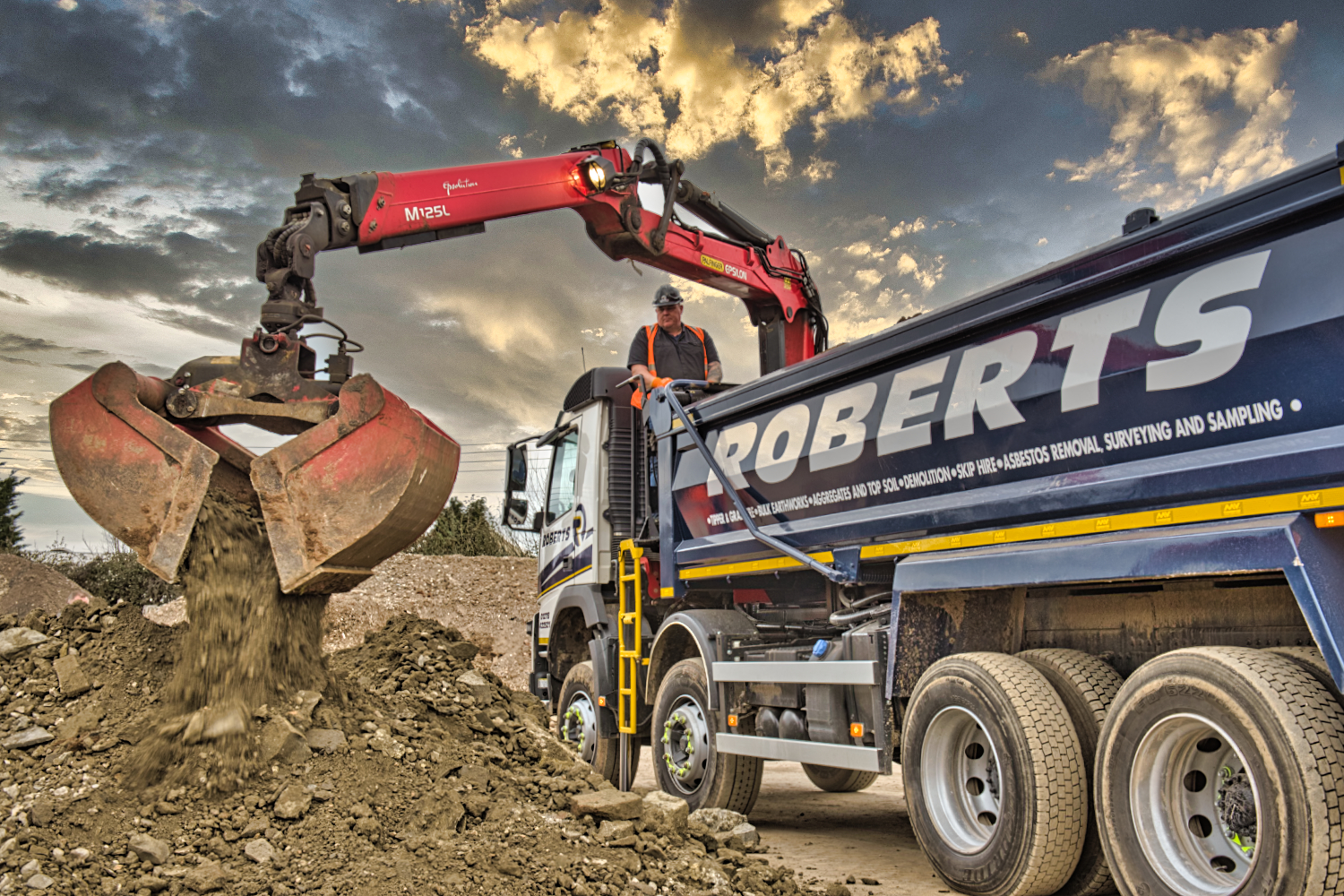 S Roberts Group invests in grab lorry to offer an all-in-one solution - Sedgemoor Chamber